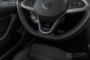 Black Volkswagen Passat B8 2023 in Riga, with an engine capacity of 2.00 L and mileage of 190 thousand km for 19900 €, photo 23 on AUTOMOTO.COM.LV