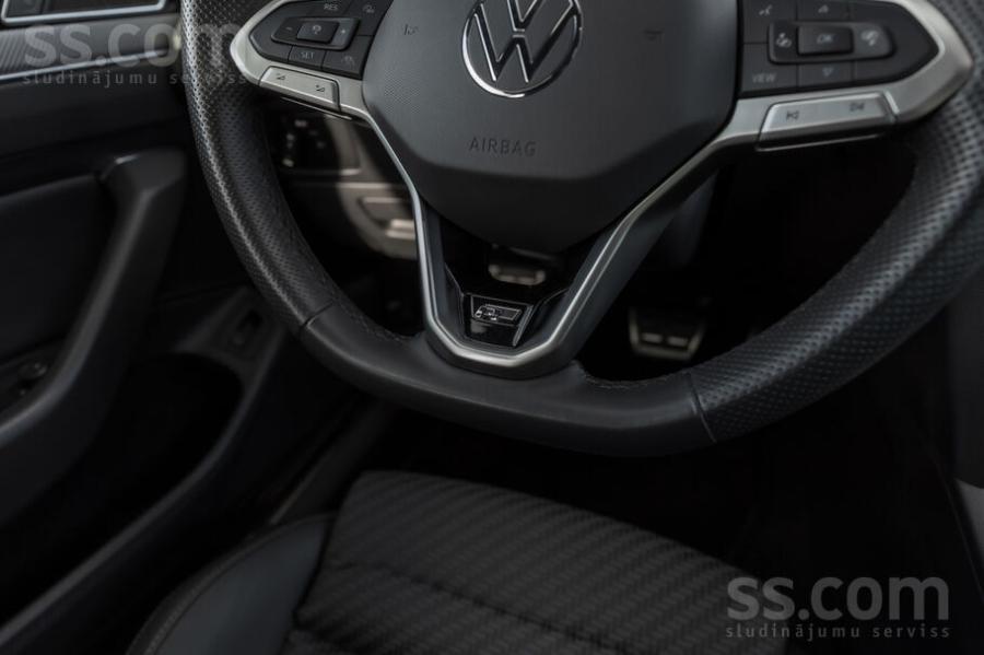 Black Volkswagen Passat B8 2023 in Riga, with an engine capacity of 2.00 L and mileage of 190 thousand km for 19900 €, photo 23 on AUTOMOTO.COM.LV