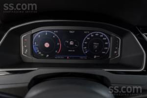 Black Volkswagen Passat B8 2023 in Riga, with an engine capacity of 2.00 L and mileage of 190 thousand km for 19900 €, photo 25 on AUTOMOTO.COM.LV