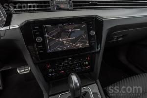 Black Volkswagen Passat B8 2023 in Riga, with an engine capacity of 2.00 L and mileage of 190 thousand km for 19900 €, photo 28 on AUTOMOTO.COM.LV