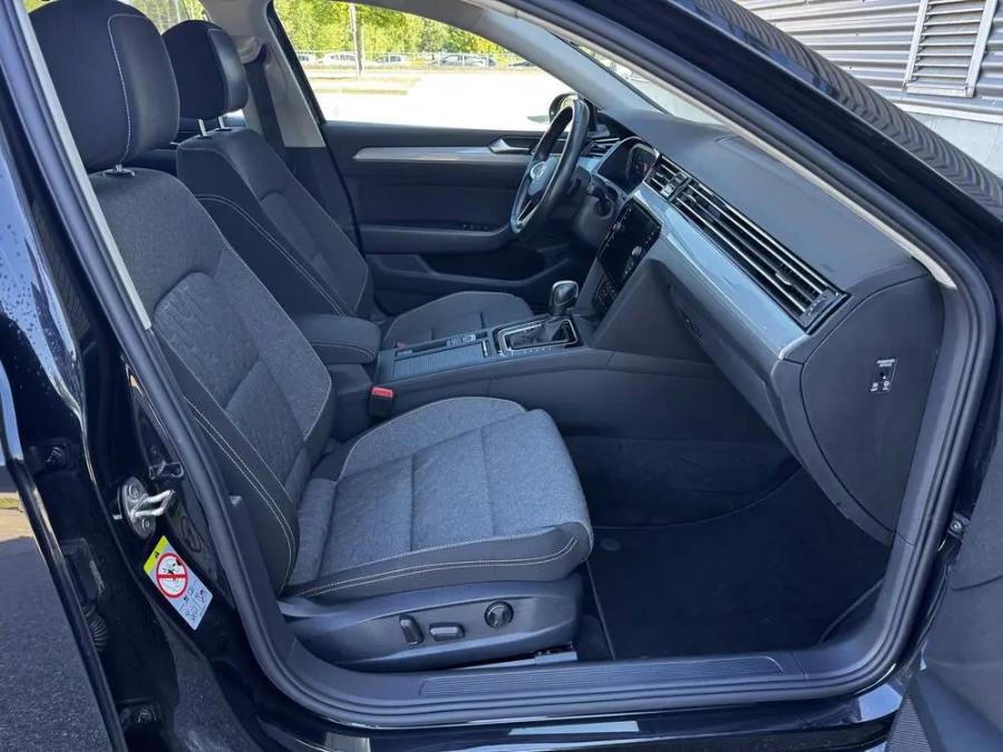 Melns Volkswagen Passat B8 2023 Rīga, ar dzinēja tilpumu 2.00 L un nobraukumu 230 tūkst. km par 16500 €, foto 15 vietnē AUTOMOTO.COM.LV