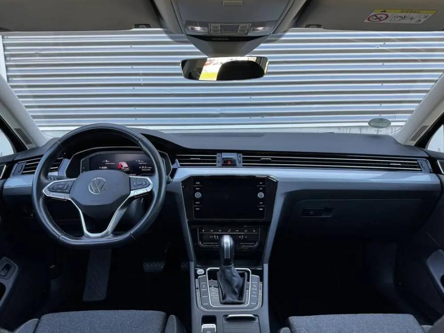 Melns Volkswagen Passat B8 2023 Rīga, ar dzinēja tilpumu 2.00 L un nobraukumu 230 tūkst. km par 16500 €, foto 16 vietnē AUTOMOTO.COM.LV