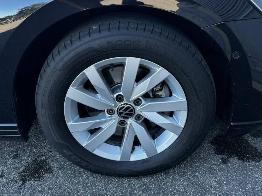 Melns Volkswagen Passat B8 2023 Rīga, ar dzinēja tilpumu 2.00 L un nobraukumu 230 tūkst. km par 16500 €, foto 29 vietnē AUTOMOTO.COM.LV