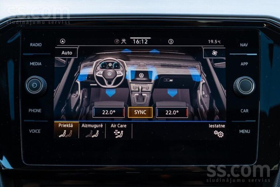 Melns Volkswagen Passat B8 2023 Rīga, ar dzinēja tilpumu 2.00 L un nobraukumu 118 tūkst. km par 22950 €, foto 15 vietnē AUTOMOTO.COM.LV