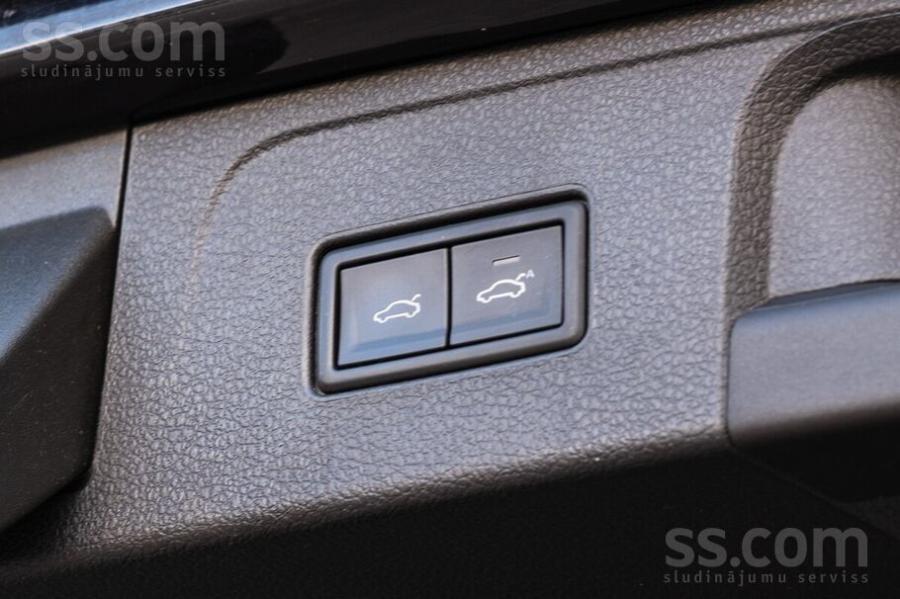Melns Volkswagen Passat B8 2023 Rīga, ar dzinēja tilpumu 2.00 L un nobraukumu 118 tūkst. km par 22950 €, foto 24 vietnē AUTOMOTO.COM.LV
