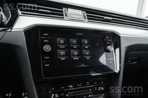 Melns Volkswagen Passat B8 2023 Rīga, ar dzinēja tilpumu 2.00 L un nobraukumu 148 tūkst. km par 24950 €, foto 32 vietnē AUTOMOTO.COM.LV
