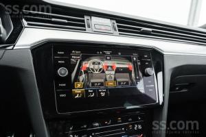 Melns Volkswagen Passat B8 2023 Rīga, ar dzinēja tilpumu 2.00 L un nobraukumu 148 tūkst. km par 24950 €, foto 33 vietnē AUTOMOTO.COM.LV