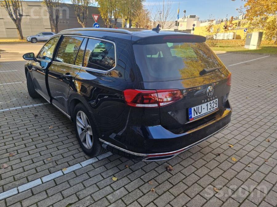 Black Volkswagen Passat B8 2024 in Riga, with an engine capacity of 1.50 L and mileage of 33 thousand km for 26800 €, photo 4 on AUTOMOTO.COM.LV