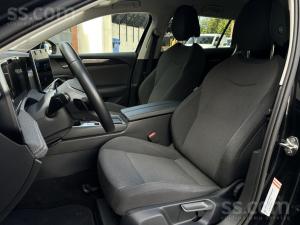 Melns Volkswagen Passat B8 2024 Rīga, ar dzinēja tilpumu 1.50 L un nobraukumu 37 tūkst. km par 26950 €, foto 10 vietnē AUTOMOTO.COM.LV