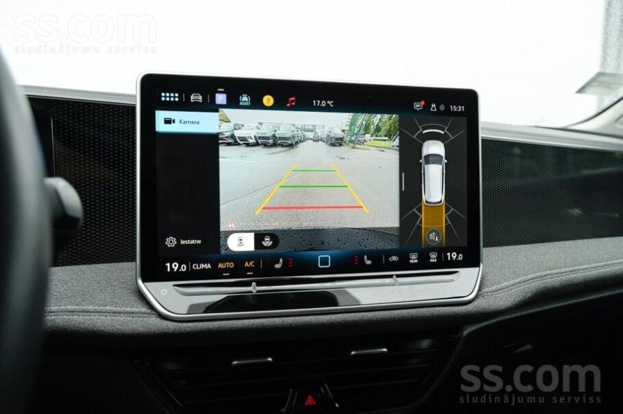 Melns Volkswagen Passat B8 2024 Rīga, ar dzinēja tilpumu 1.50 L un nobraukumu 37 tūkst. km par 26800 €, foto 17 vietnē AUTOMOTO.COM.LV