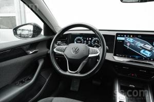 Melns Volkswagen Passat B8 2024 Rīga, ar dzinēja tilpumu 1.50 L un nobraukumu 37 tūkst. km par 26800 €, foto 27 vietnē AUTOMOTO.COM.LV