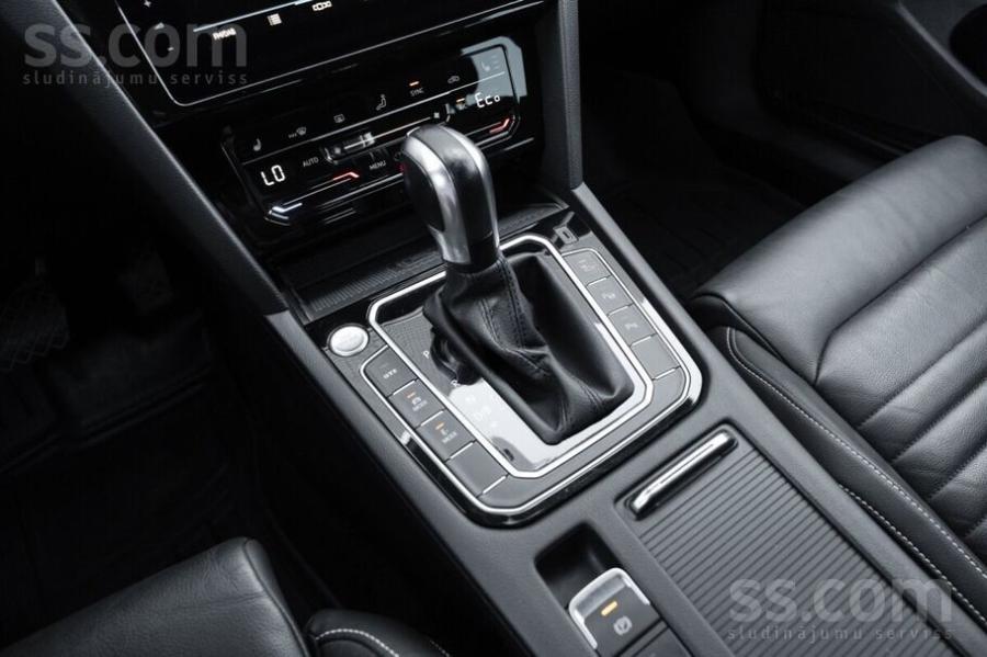 Zils Volkswagen Passat B8 2021 Rīga, ar dzinēja tilpumu 1.40 L un nobraukumu 166 tūkst. km par 19850 €, foto 33 vietnē AUTOMOTO.COM.LV