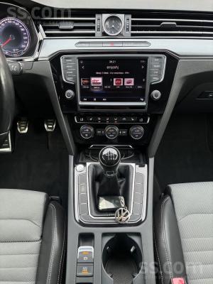Zils Volkswagen Passat B8 2015 Rīga, ar dzinēja tilpumu 1.60 L un nobraukumu 198 tūkst. km par 12700 €, foto 10 vietnē AUTOMOTO.COM.LV
