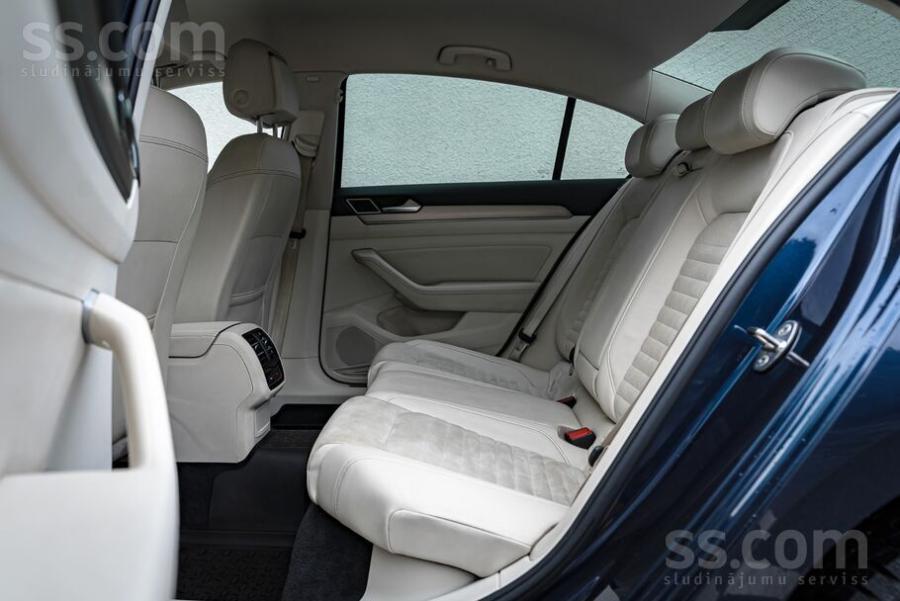 Blue Volkswagen Passat B8 2015 in Riga, with an engine capacity of 1.80 L and mileage of 162 thousand km for 9500 €, photo 14 on AUTOMOTO.COM.LV