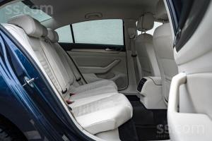 Blue Volkswagen Passat B8 2015 in Riga, with an engine capacity of 1.80 L and mileage of 162 thousand km for 9500 €, photo 15 on AUTOMOTO.COM.LV