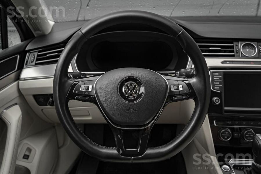 Blue Volkswagen Passat B8 2015 in Riga, with an engine capacity of 1.80 L and mileage of 162 thousand km for 9500 €, photo 19 on AUTOMOTO.COM.LV