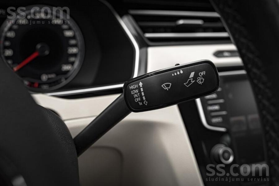 Blue Volkswagen Passat B8 2015 in Riga, with an engine capacity of 1.80 L and mileage of 162 thousand km for 9500 €, photo 20 on AUTOMOTO.COM.LV