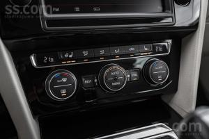 Blue Volkswagen Passat B8 2015 in Riga, with an engine capacity of 1.80 L and mileage of 162 thousand km for 9500 €, photo 22 on AUTOMOTO.COM.LV