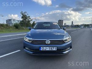 Blue Volkswagen Passat B8 2015 in Riga, with an engine capacity of 2.00 L and mileage of 283 thousand km for 8400 €, photo 4 on AUTOMOTO.COM.LV