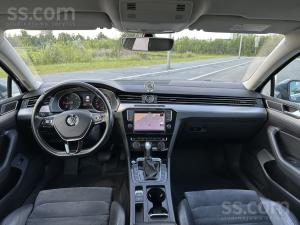Blue Volkswagen Passat B8 2015 in Riga, with an engine capacity of 2.00 L and mileage of 283 thousand km for 8400 €, photo 7 on AUTOMOTO.COM.LV