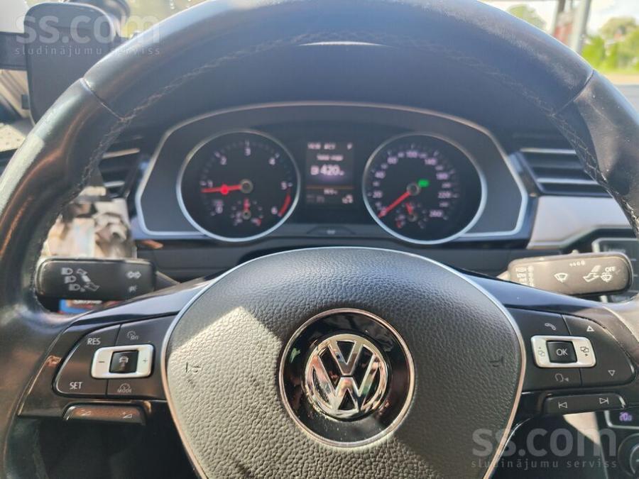 Zils Volkswagen Passat B8 2015 Rīga, ar dzinēja tilpumu 2.00 L un nobraukumu 285 tūkst. km par 8990 €, foto 12 vietnē AUTOMOTO.COM.LV
