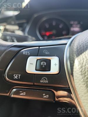 Zils Volkswagen Passat B8 2015 Rīga, ar dzinēja tilpumu 2.00 L un nobraukumu 285 tūkst. km par 8990 €, foto 13 vietnē AUTOMOTO.COM.LV