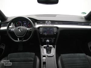 Zils Volkswagen Passat B8 2016 Viļņa, ar dzinēja tilpumu 1.40 L un nobraukumu 210 tūkst. km par 12299 €, foto 3 vietnē AUTOMOTO.COM.LV