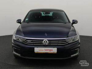 Zils Volkswagen Passat B8 2016 Viļņa, ar dzinēja tilpumu 1.40 L un nobraukumu 210 tūkst. km par 12299 €, foto 4 vietnē AUTOMOTO.COM.LV