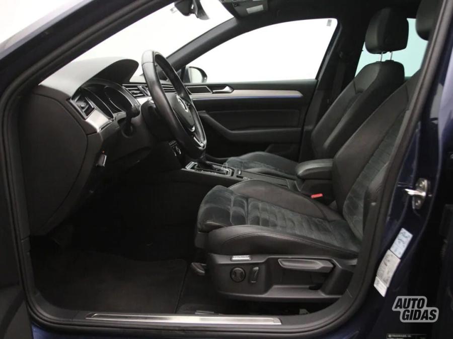 Zils Volkswagen Passat B8 2016 Viļņa, ar dzinēja tilpumu 1.40 L un nobraukumu 210 tūkst. km par 12299 €, foto 5 vietnē AUTOMOTO.COM.LV