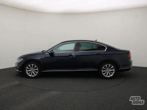 Zils Volkswagen Passat B8 2016 Viļņa, ar dzinēja tilpumu 1.40 L un nobraukumu 210 tūkst. km par 12299 €, foto 7 vietnē AUTOMOTO.COM.LV
