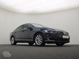 Zils Volkswagen Passat B8 2016 Viļņa, ar dzinēja tilpumu 1.40 L un nobraukumu 210 tūkst. km par 12299 €, foto 12 vietnē AUTOMOTO.COM.LV