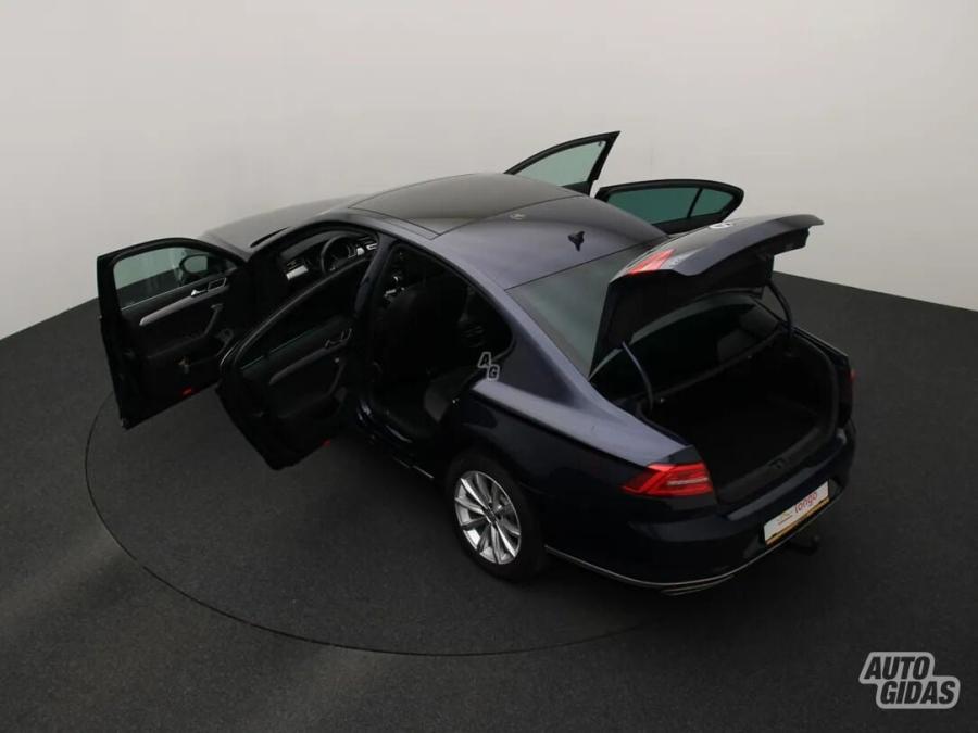 Zils Volkswagen Passat B8 2016 Viļņa, ar dzinēja tilpumu 1.40 L un nobraukumu 210 tūkst. km par 12299 €, foto 14 vietnē AUTOMOTO.COM.LV