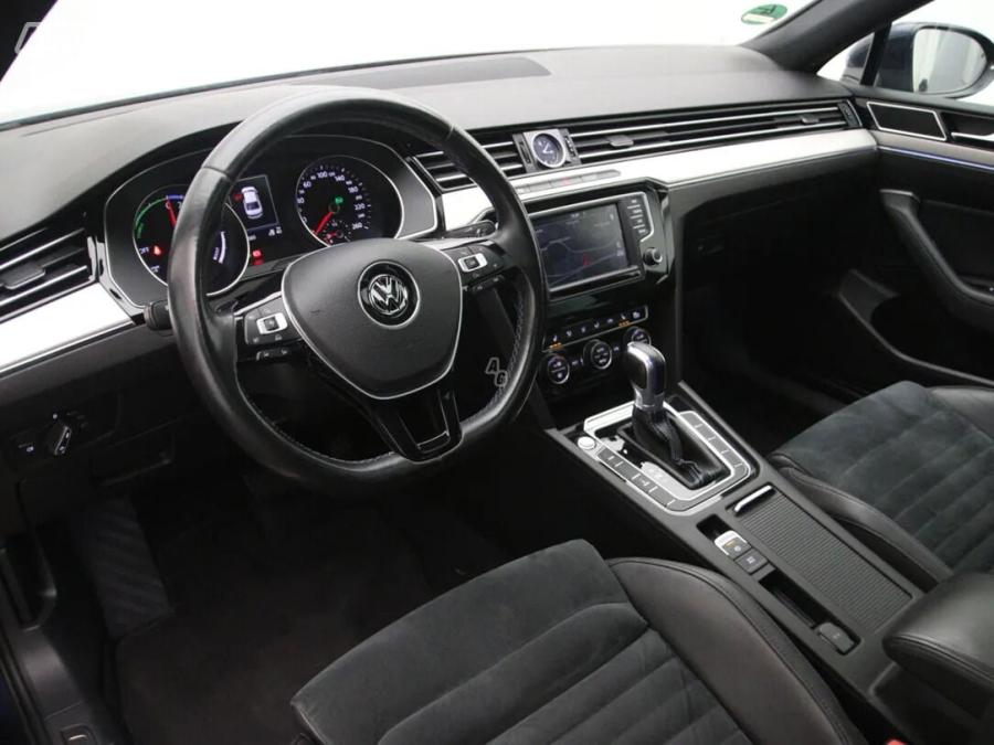 Zils Volkswagen Passat B8 2016 Viļņa, ar dzinēja tilpumu 1.40 L un nobraukumu 210 tūkst. km par 12299 €, foto 17 vietnē AUTOMOTO.COM.LV