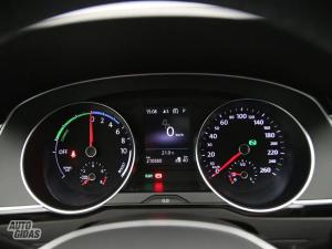 Zils Volkswagen Passat B8 2016 Viļņa, ar dzinēja tilpumu 1.40 L un nobraukumu 210 tūkst. km par 12299 €, foto 20 vietnē AUTOMOTO.COM.LV