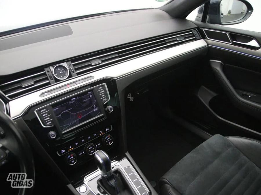 Zils Volkswagen Passat B8 2016 Viļņa, ar dzinēja tilpumu 1.40 L un nobraukumu 210 tūkst. km par 12299 €, foto 22 vietnē AUTOMOTO.COM.LV