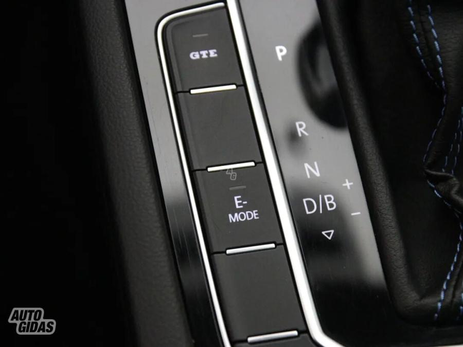 Zils Volkswagen Passat B8 2016 Viļņa, ar dzinēja tilpumu 1.40 L un nobraukumu 210 tūkst. km par 12299 €, foto 32 vietnē AUTOMOTO.COM.LV