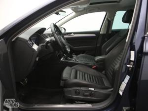 Zils Volkswagen Passat B8 2016 Viļņa, ar dzinēja tilpumu 1.40 L un nobraukumu 221 tūkst. km par 12399 €, foto 5 vietnē AUTOMOTO.COM.LV