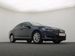 Zils Volkswagen Passat B8 2016 Viļņa, ar dzinēja tilpumu 1.40 L un nobraukumu 221 tūkst. km par 12399 €, foto 12 vietnē AUTOMOTO.COM.LV