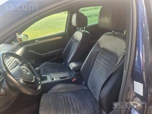 Zils Volkswagen Passat B8 2017 Rīga, ar dzinēja tilpumu 1.40 L un nobraukumu 260 tūkst. km par 10500 €, foto 17 vietnē AUTOMOTO.COM.LV