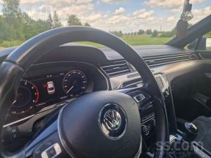 Zils Volkswagen Passat B8 2017 Rīga, ar dzinēja tilpumu 1.40 L un nobraukumu 260 tūkst. km par 10500 €, foto 18 vietnē AUTOMOTO.COM.LV