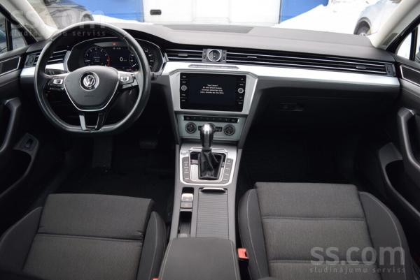 Blue Volkswagen Passat B8 2017 in Riga, with an engine capacity of 1.80 L and mileage of 162 thousand km for 11500 €, photo 4 on AUTOMOTO.COM.LV