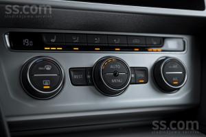 Blue Volkswagen Passat B8 2017 in Riga, with an engine capacity of 2.00 L and mileage of 228 thousand km for 8990 €, photo 24 on AUTOMOTO.COM.LV