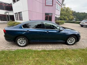 Blue Volkswagen Passat B8 2022 in Riga, with an engine capacity of 1.50 L and mileage of 71 thousand km for 18900 €, photo 5 on AUTOMOTO.COM.LV