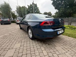 Blue Volkswagen Passat B8 2022 in Riga, with an engine capacity of 1.50 L and mileage of 71 thousand km for 18900 €, photo 8 on AUTOMOTO.COM.LV