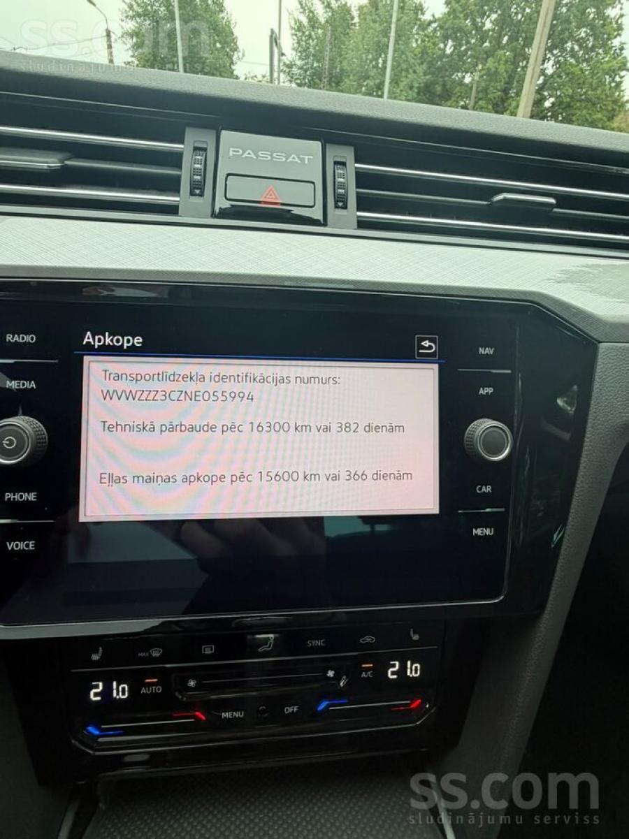Blue Volkswagen Passat B8 2022 in Riga, with an engine capacity of 1.50 L and mileage of 71 thousand km for 18900 €, photo 20 on AUTOMOTO.COM.LV