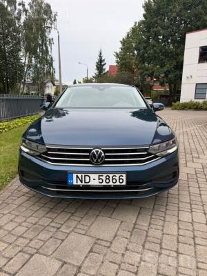 Синий Фольксваген Пассат Б8 2022 в Рига, объемом двигателя 1.50 л и пробегом 71 тыс. км за 18900 €, фото  на AUTOMOTO.COM.LV