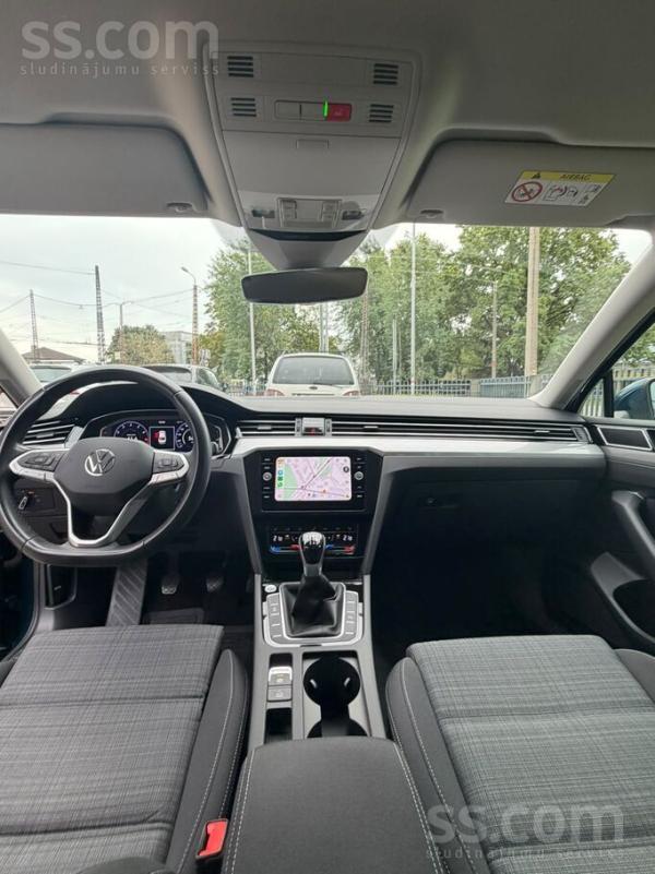 Zils Volkswagen Passat B8 2022 Rīga, ar dzinēja tilpumu 1.50 L un nobraukumu 71 tūkst. km par 18900 €, foto 11 vietnē AUTOMOTO.COM.LV