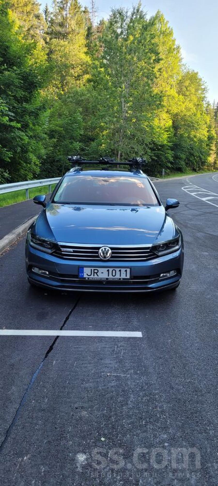 Zils Volkswagen Passat B8 2014 Rīga, ar dzinēja tilpumu 2.00 L un nobraukumu 285 tūkst. km par 15300 €, foto 12 vietnē AUTOMOTO.COM.LV