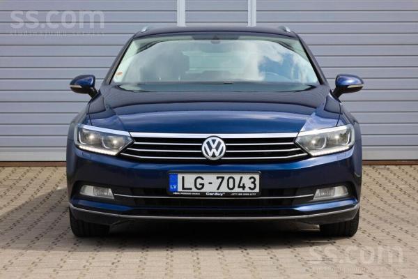 Blue Volkswagen Passat B8 2015 in Riga, with an engine capacity of 2.00 L and mileage of 0 thousand km for 10495 €, photo 3 on AUTOMOTO.COM.LV
