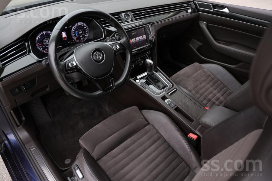 Zils Volkswagen Passat B8 2015 Tukums, ar dzinēja tilpumu 2.00 L un nobraukumu 270 tūkst. km par 12500 €, foto 17 vietnē AUTOMOTO.COM.LV